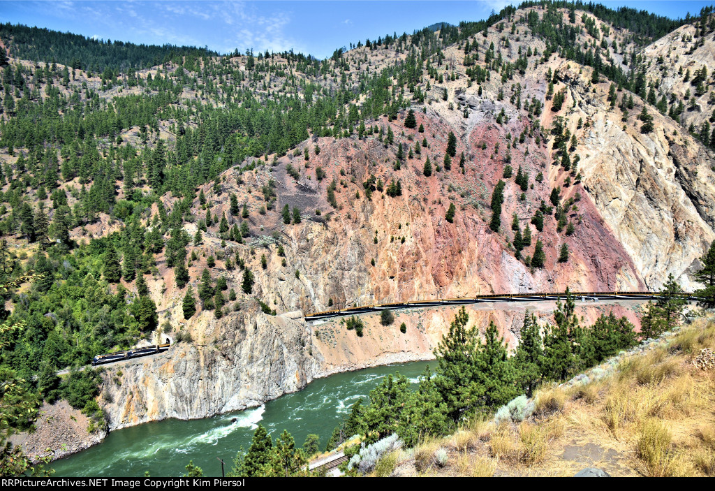 RMRX 8015 8018 WB "Rocky Mountaineer" at 301' Tunnel MP 94.7
